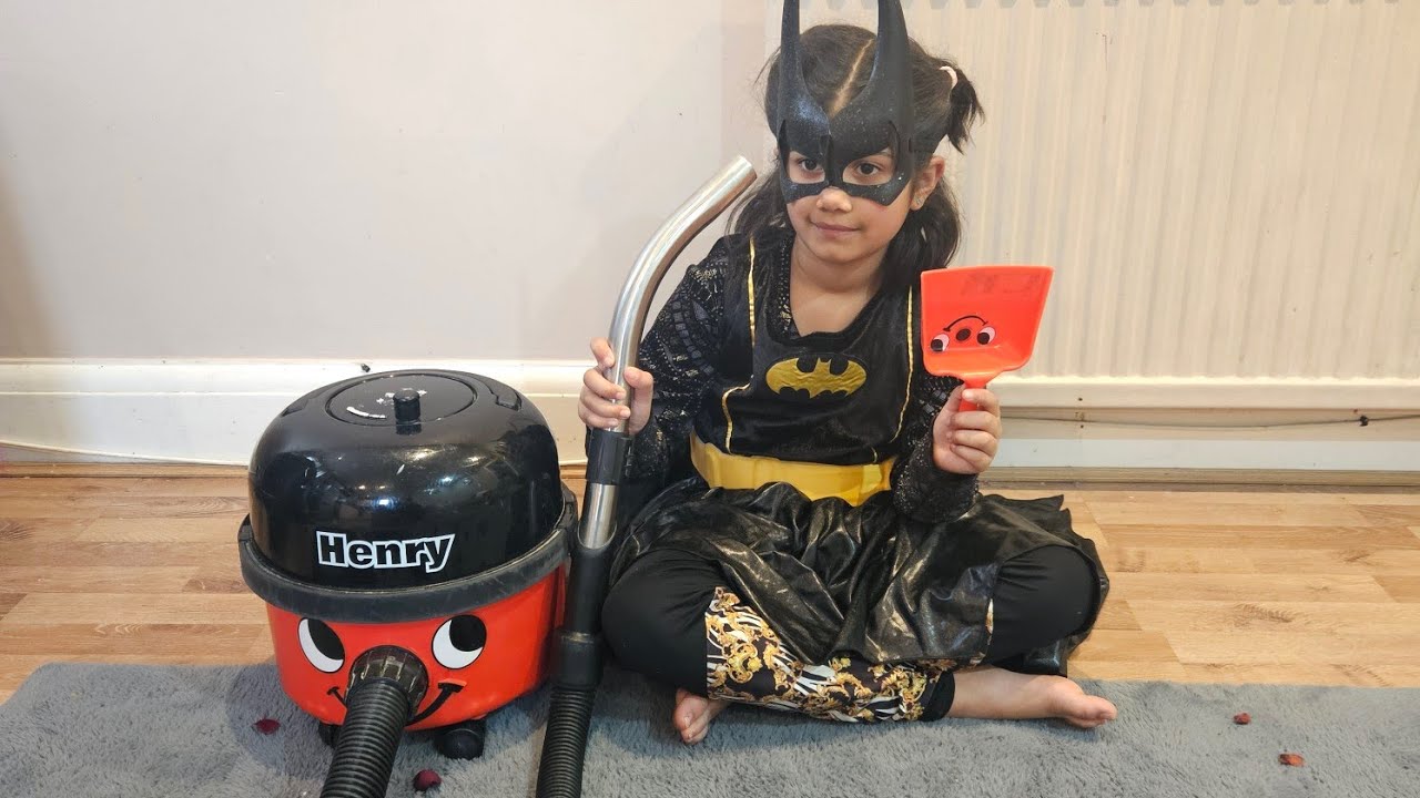 BAT WOMAN finally Vacuum cleans her Dirty Smelly fluffy bat Rug with ...