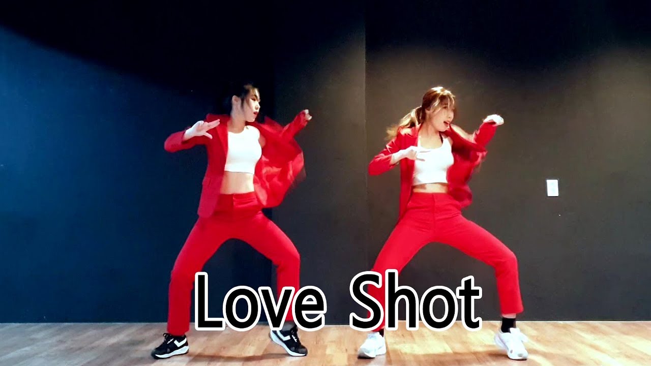 EXO 엑소 Love Shot 러브샷 cover dance WAVEYA 웨이브야 - YouTube