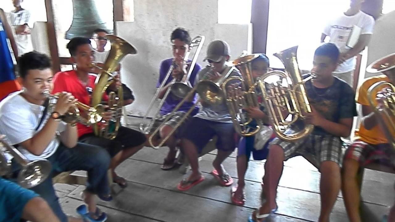 Band musicians in Boljoon, Cebu - YouTube