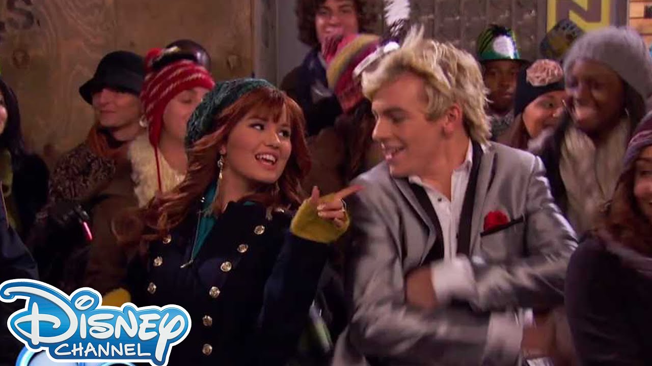 Throwback New Year's Eve JESSIE and Austin & Ally Crossover 🎉 | Disney ...