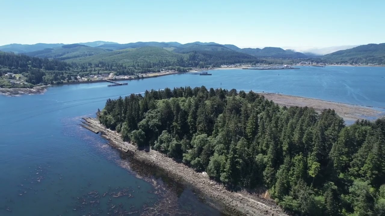 DJI Air2S view of Neah Bay 350 ft above Waadah Island. - YouTube