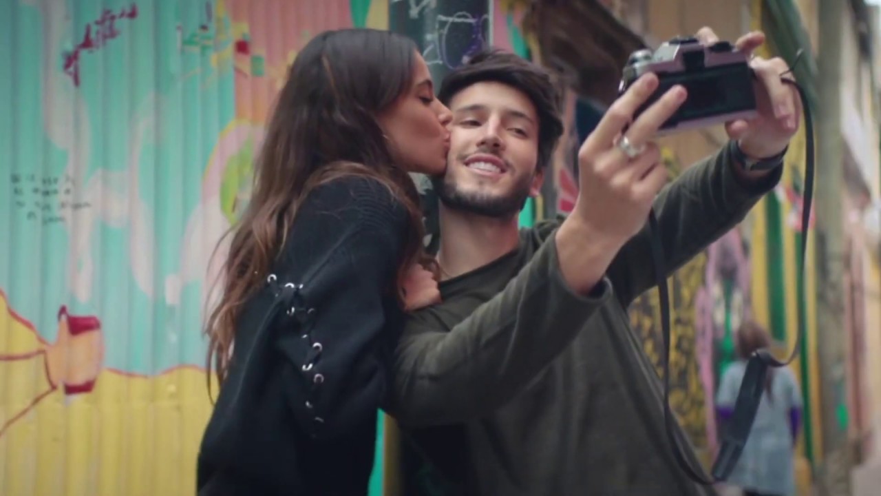 Sebastian Yatra y Tini - Detrás De: Video Cristina - Digster Music ...