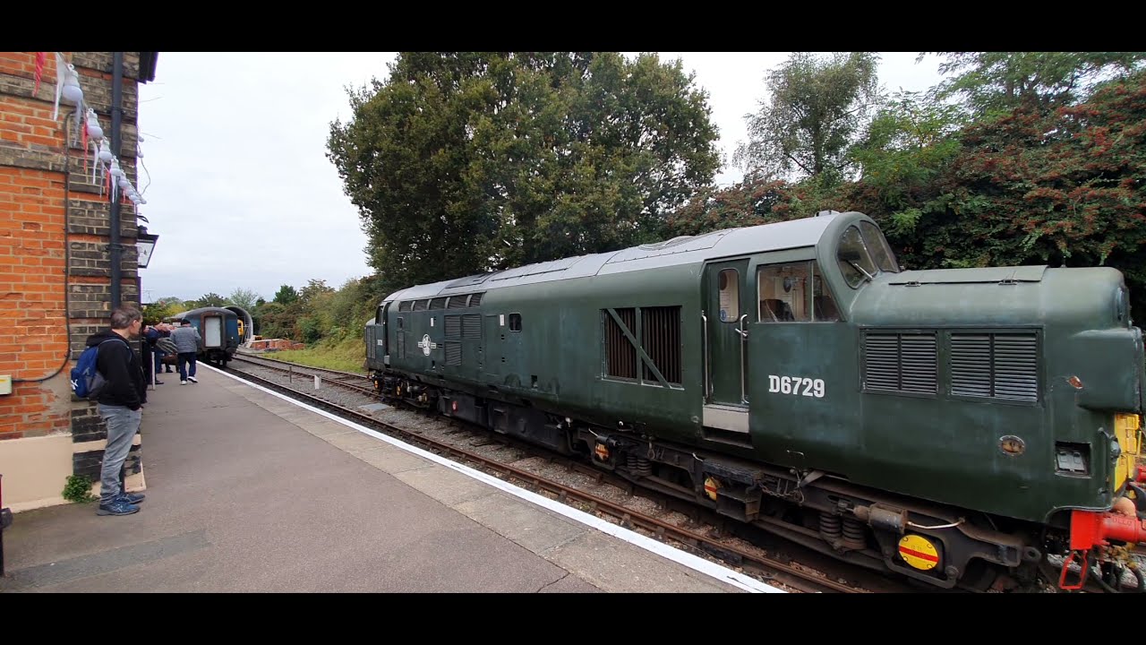 Class 37 Locomotive 37029 Epping & Ongar Railway - YouTube