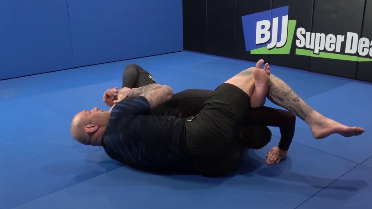 Sankaku Spine Lock by Neil Melanson - YouTube