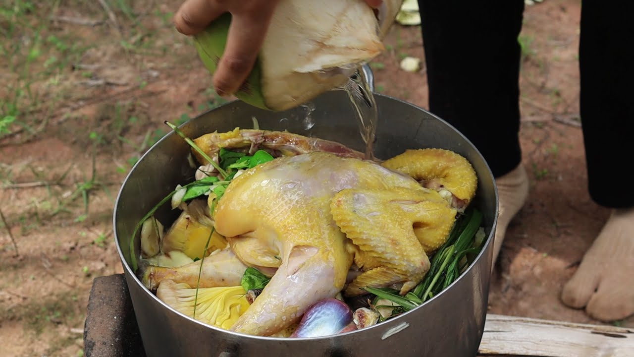 I go to pick jackfruit and coconut to cook with chicken so delicious 😋 ...