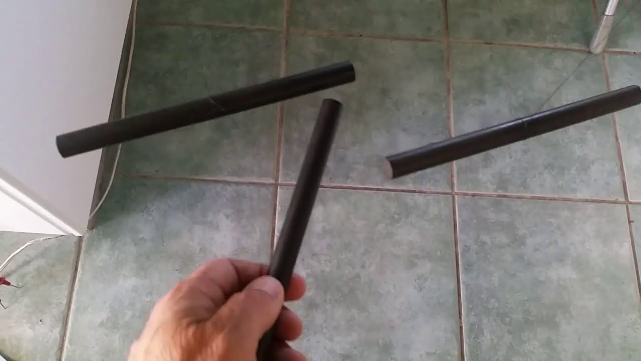 Ebonite rods balanced on string. Static experiment. - YouTube
