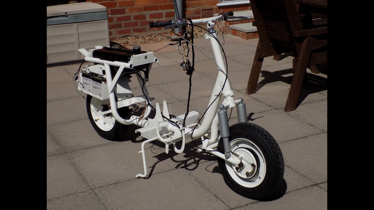 DKR Capella British Scooter Restoration - Part 2 - YouTube