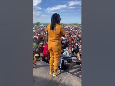 VEE MAMPEEZY PERFORMANCE MOSHUPA - YouTube