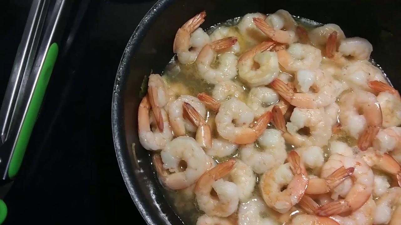 It move! Garlic shrimp & Kumpao with yellow rice. Camarones con aji y ...