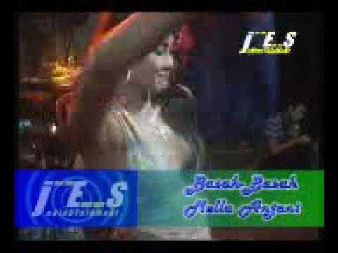 Mela barbie basah basah hot