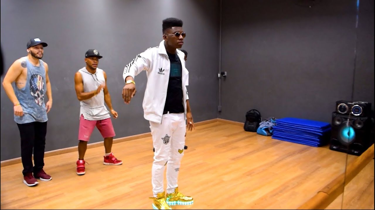 Kave - You Are My Crush (Official Music Video) - YouTube