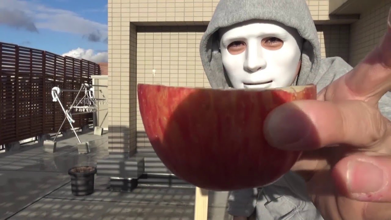 Cut with a real Japanese sword! | Raphael Japan - YouTube