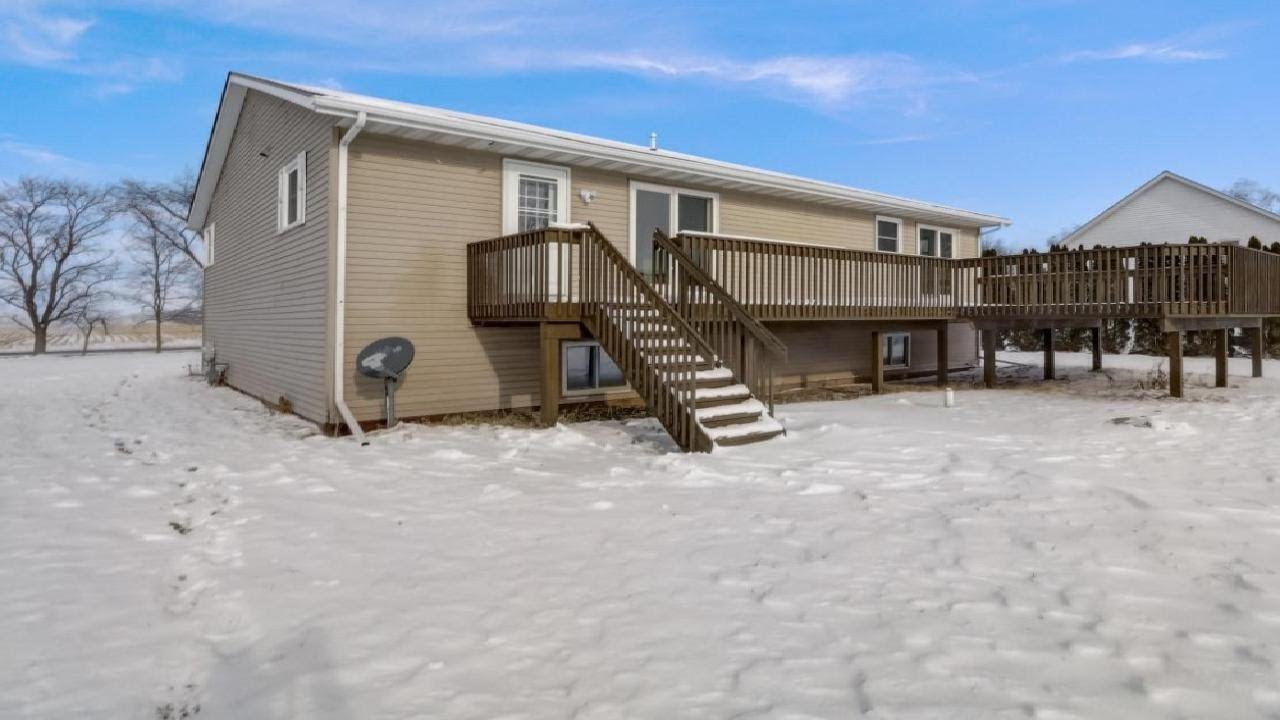 W8797 Territorial Rd, Whitewater, WI Presented by Amy Hopfinger. - YouTube