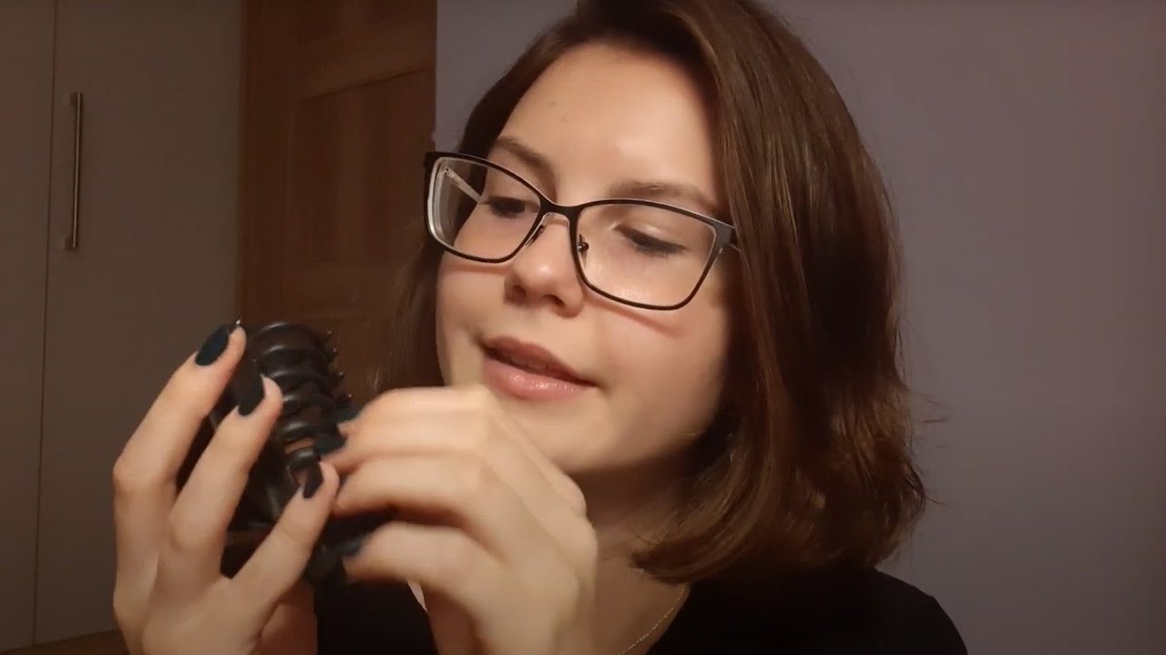 asmr | (very) lofi clipping your hair | personal attention, tongue ...