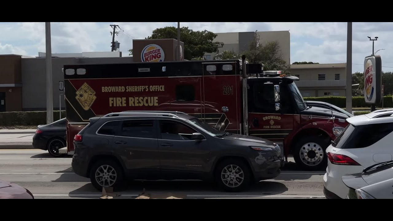 Broward sheriff's office (BSO) Fire Rescue R201 transporting - YouTube
