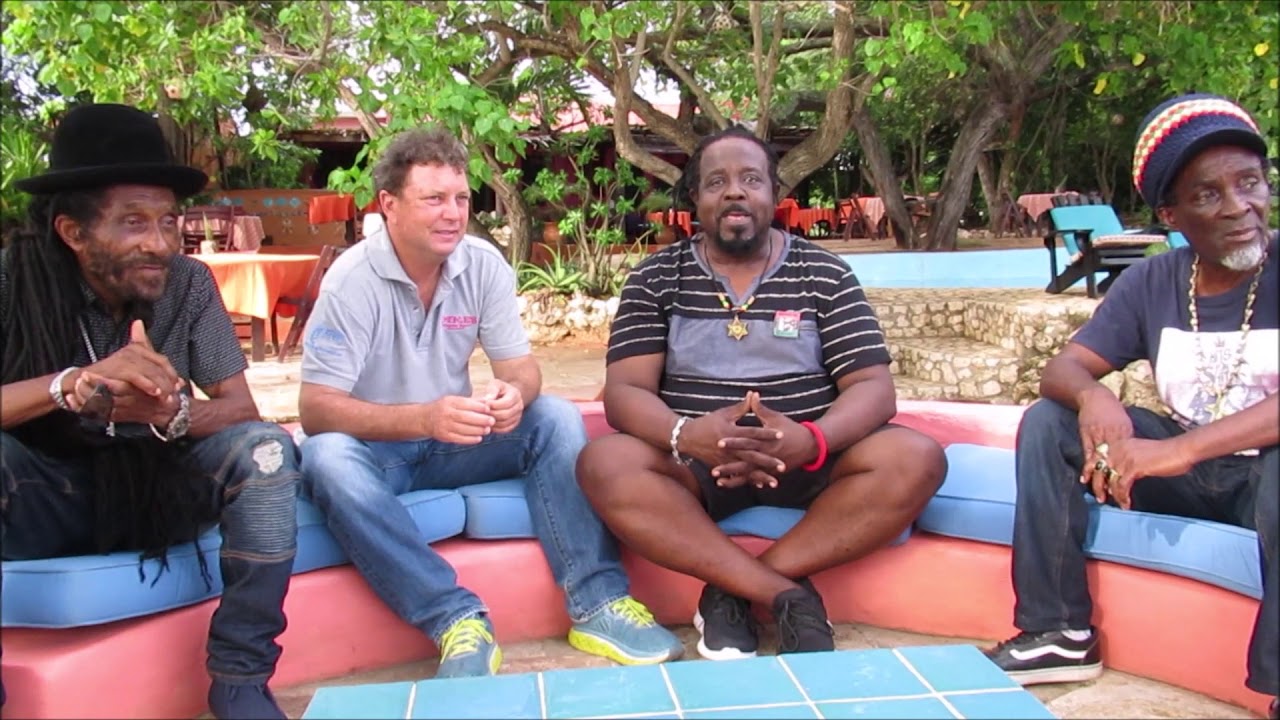 JASON HENZELL SON OF THE ICONIC PERRY HENZELL SUPPORTS CULTURE - YouTube