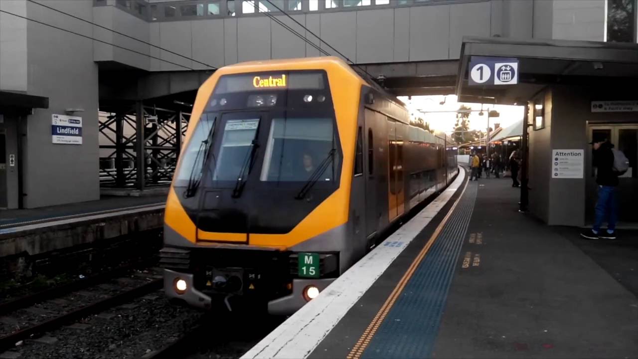 Sydney Trains M15+M30 at Lindfield P1 - YouTube