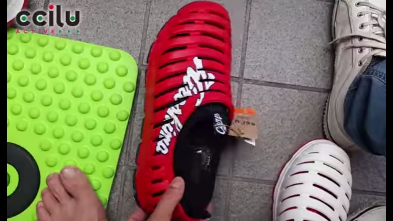 クロックスを越える軽量＆通気性＆履き心地の「チル（ccilu）」の広島カープ限定モデル - YouTube