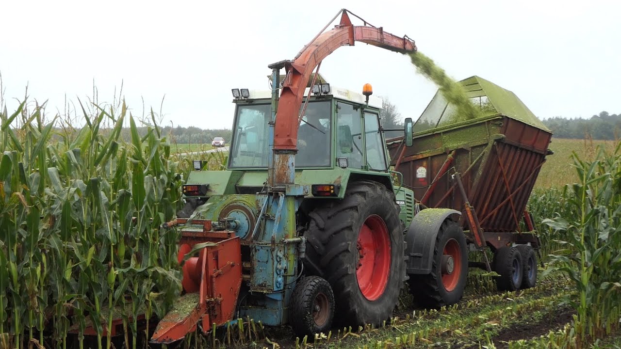 Vintage Corn Silage Day 2020 | Many Different Machines & Tractors ...