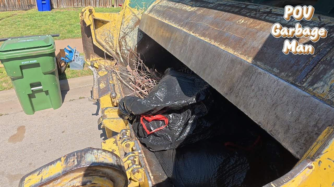 Rearloader Garbage Truck in Action | Bulk Trash Pickup | Garbage Man ...