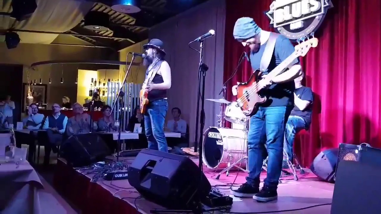DEMIAN BAND ITALY, April 2018, Night Blues Club - YouTube