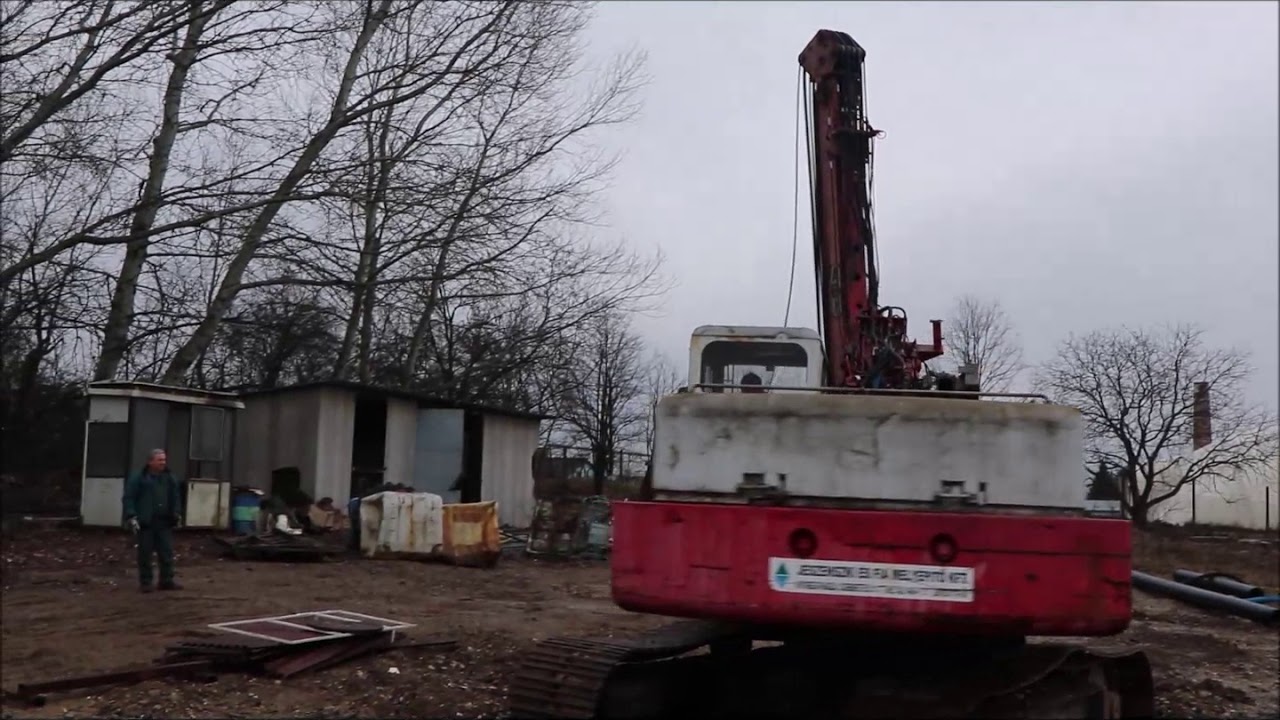 POCLAIN 115 CL Crawler Track Drill - YouTube