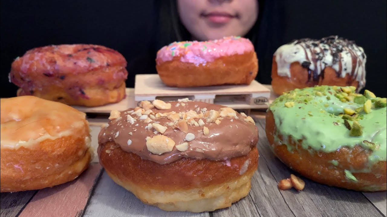 [ASMR] DONUTS ~ OREO SNICKERS STRAWBERRY PASSION FRUIT RASPBERRY BASIL ...