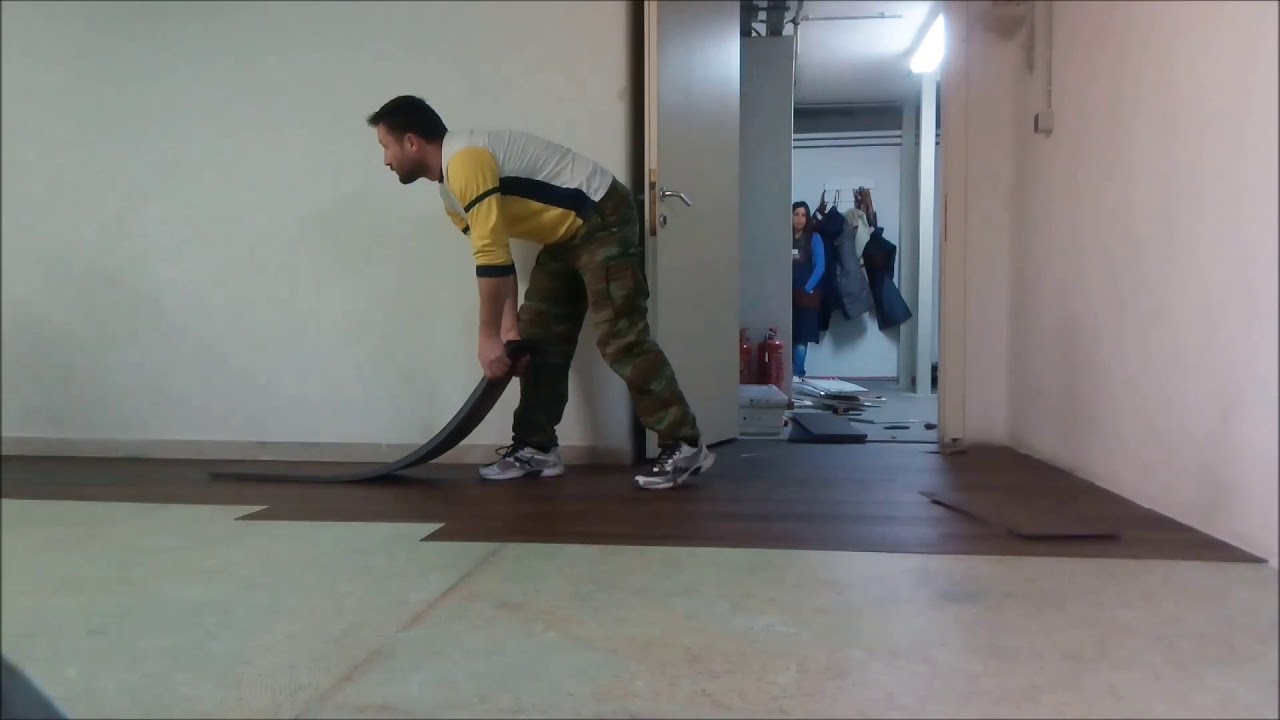 DIY Vinyl floor-Τοποθετηση βινυλικου δαπεδου... - YouTube