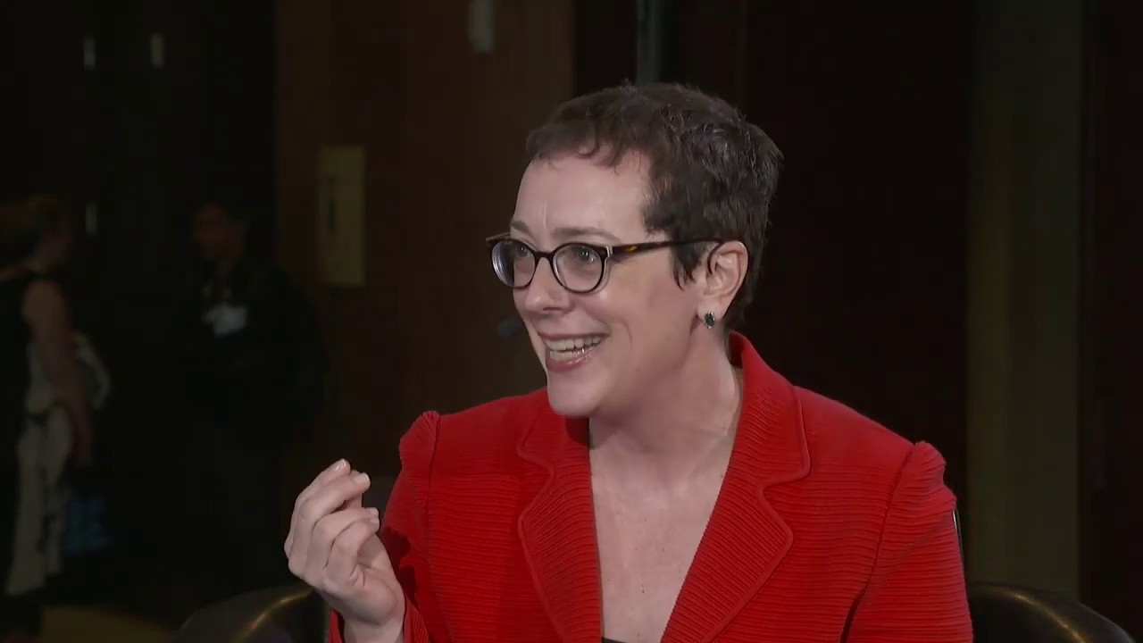 Julia Angwin with Hari Sreenivasan | Knight Media Forum 2019 - YouTube