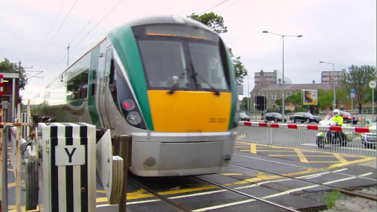 Level Crossing at Merrion Gates - 22000 Class Intercity and Dart trains ...