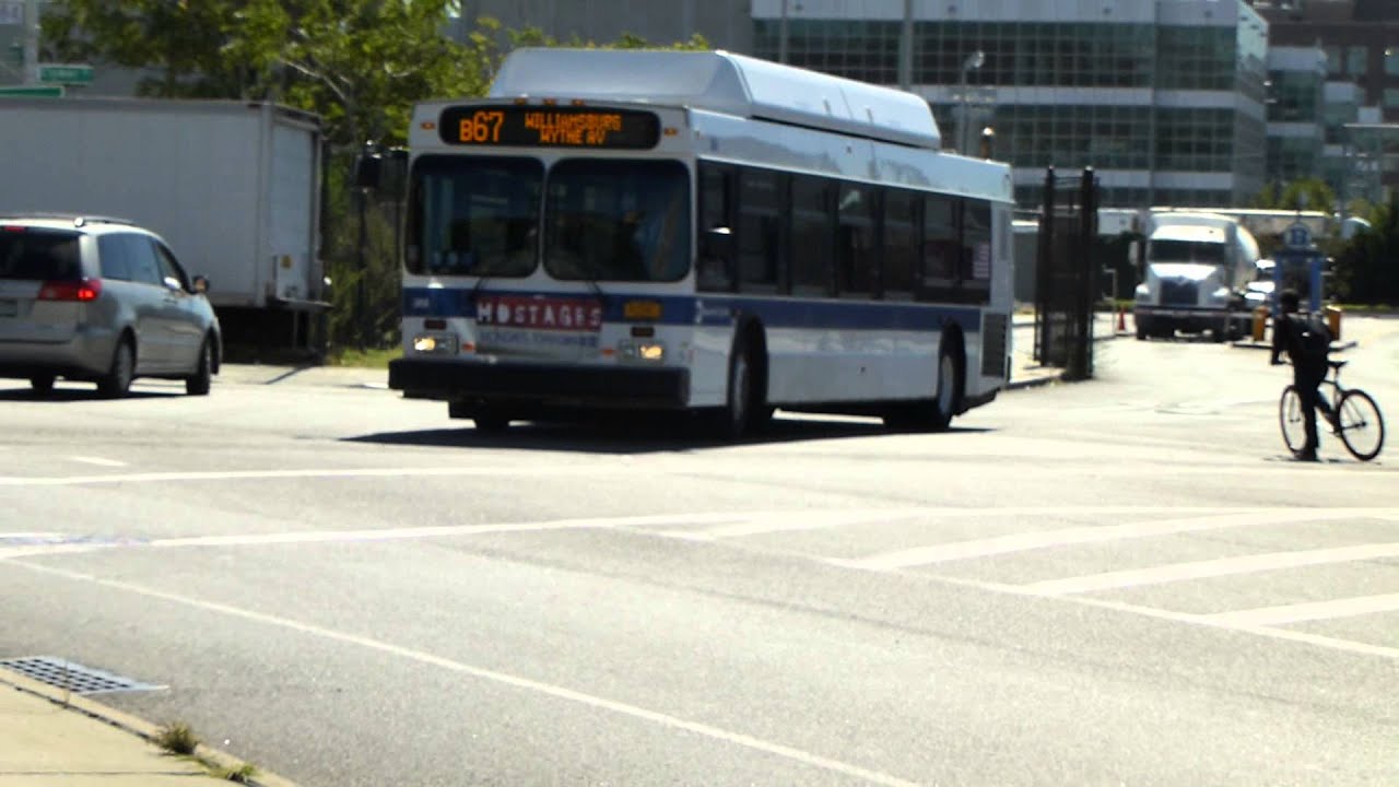 MTA NYCT Bus: 2012 New Flyer C40LF B67 Bus #368 at Clymer St-Kent Ave ...