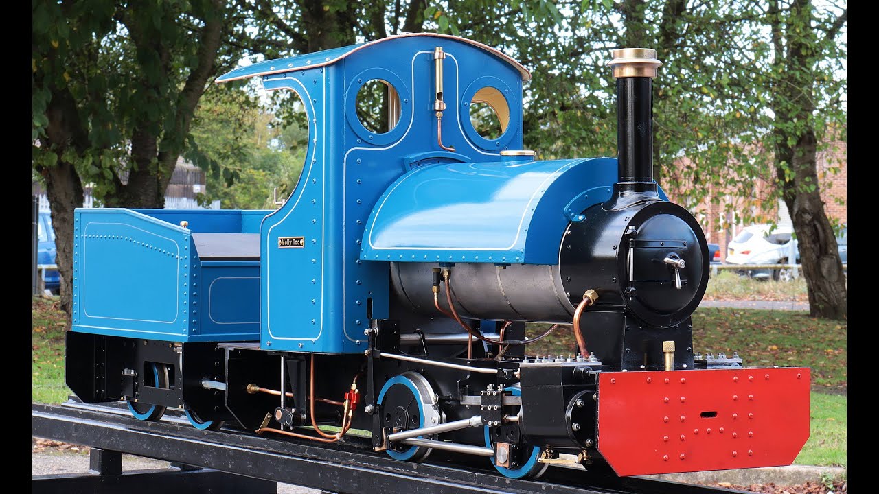 5 inch gauge "Sweet Pea" 0-4-0T with tender - YouTube