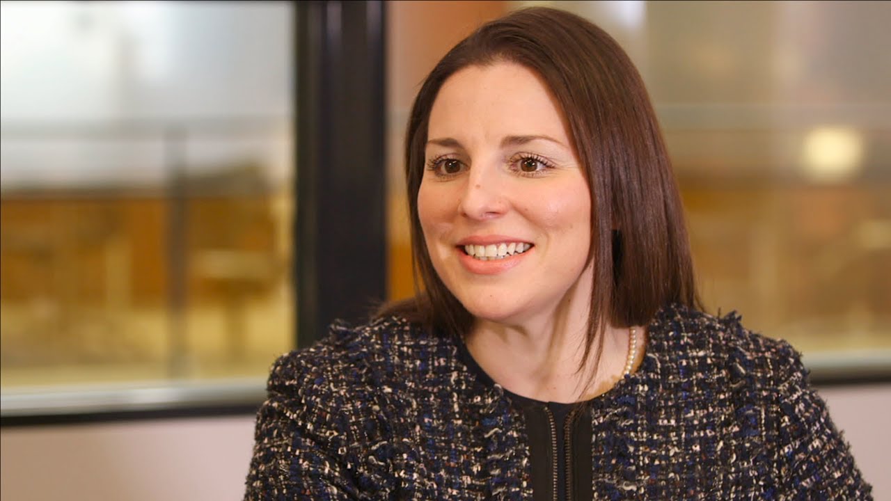 Helen Ioannidis 17, Focus: Asset Management - YouTube