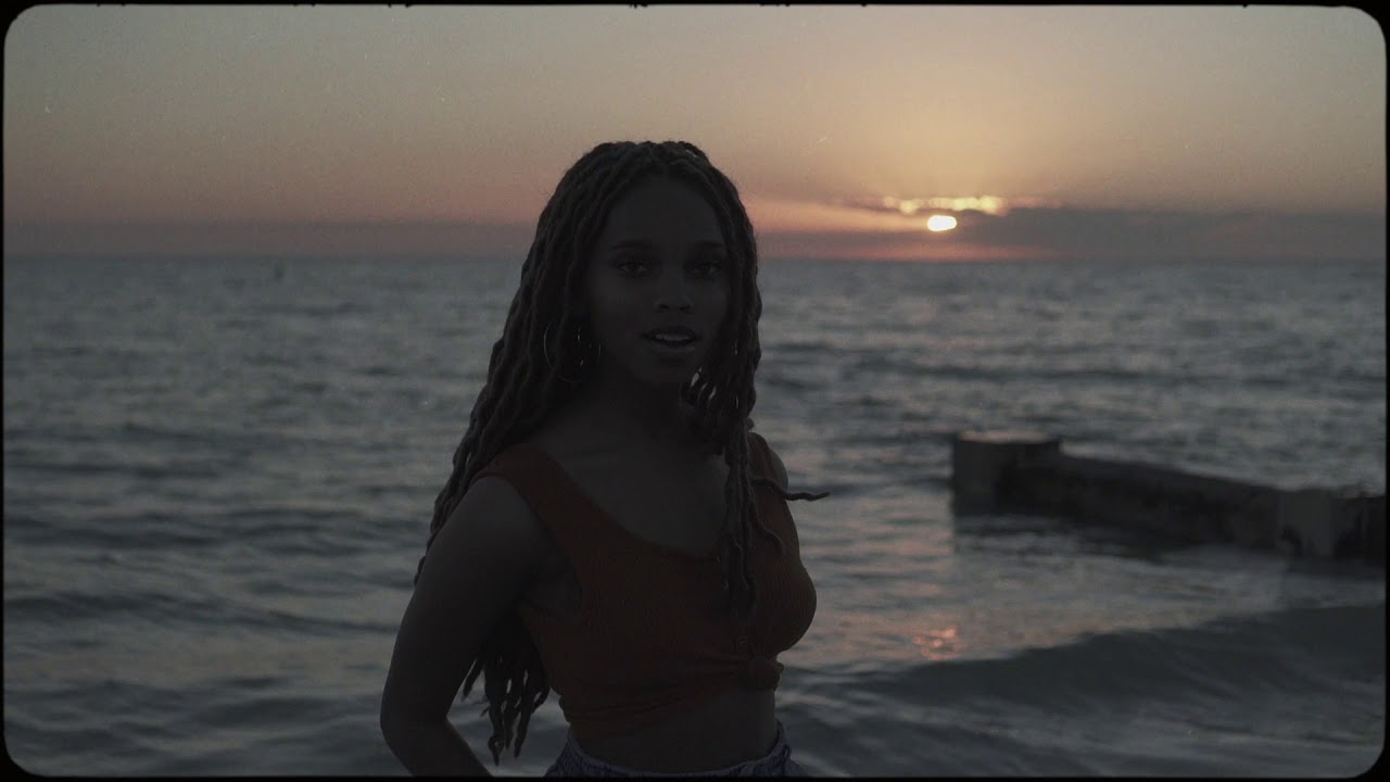 Amaria - Waiting (Official Video) - YouTube