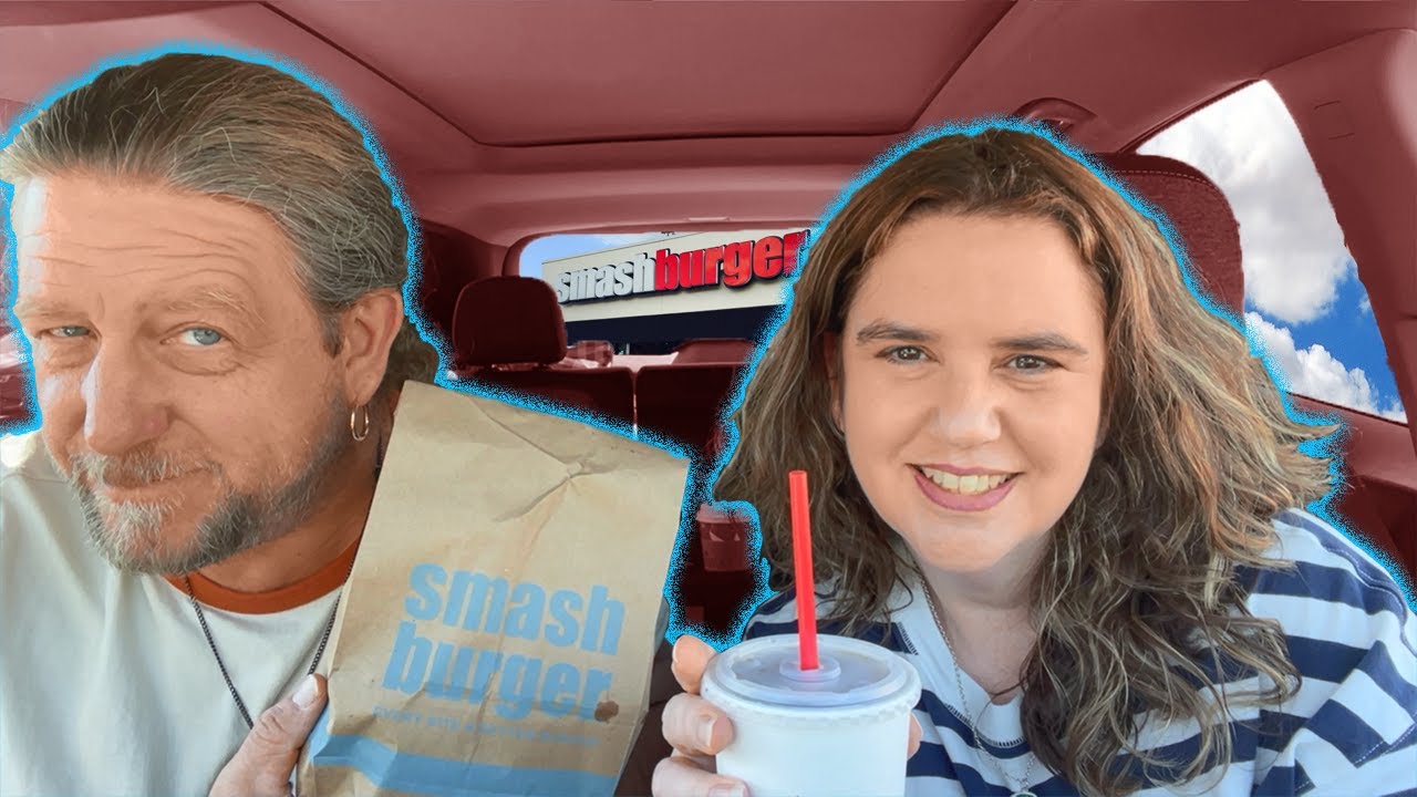Eating & Talking at Smash Burger - Discussing Halloween Ends, NFL ...