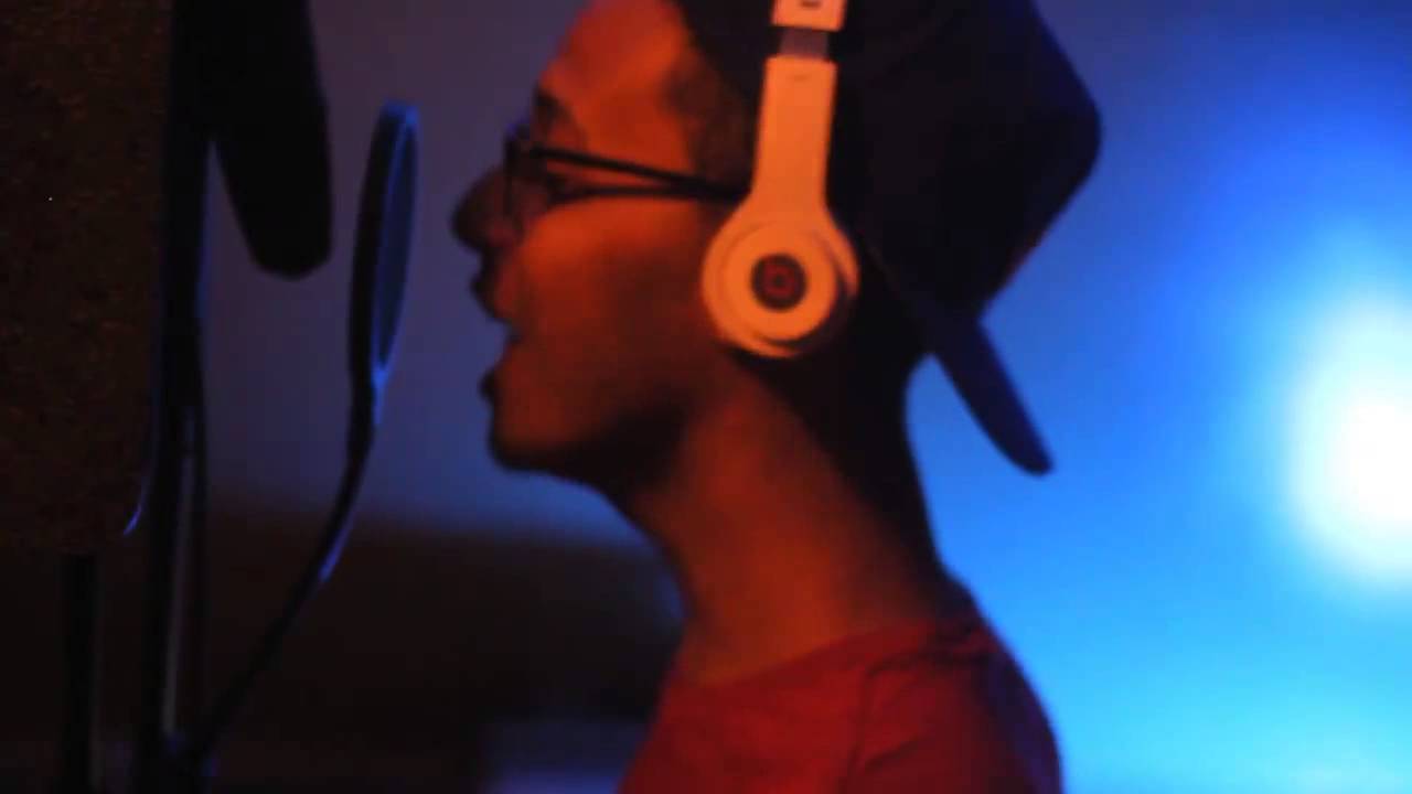 Eskay: Recording "R I P " Live In The Studio - YouTube