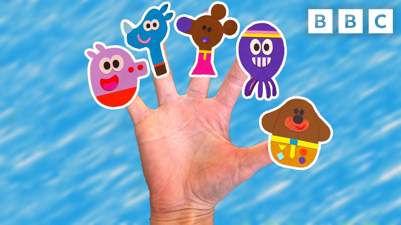 Hey Duggee Family Finger Song | CBeebies - YouTube