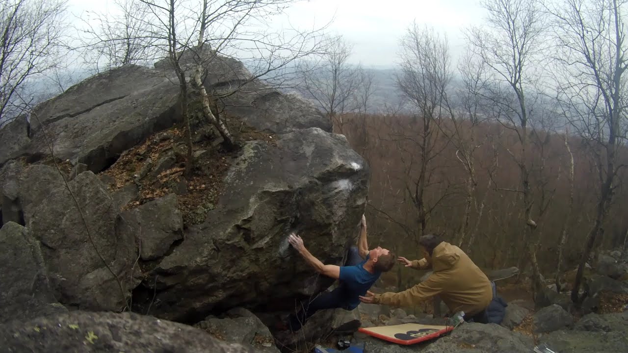 Modrá Andulka 7A Sněžník | Bouldering - YouTube