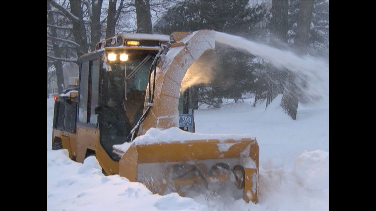 Groundhog Day Storm Brings More Snow To Attleboro - YouTube