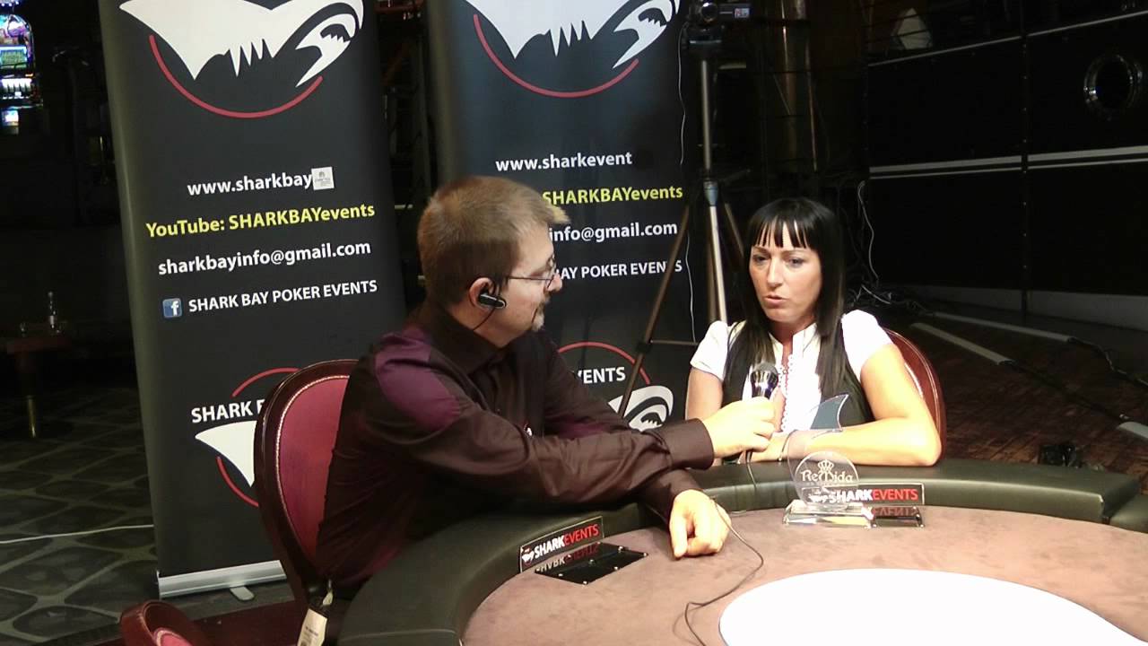RE MIDA: Intervista Rosa Musci Poker Face - YouTube