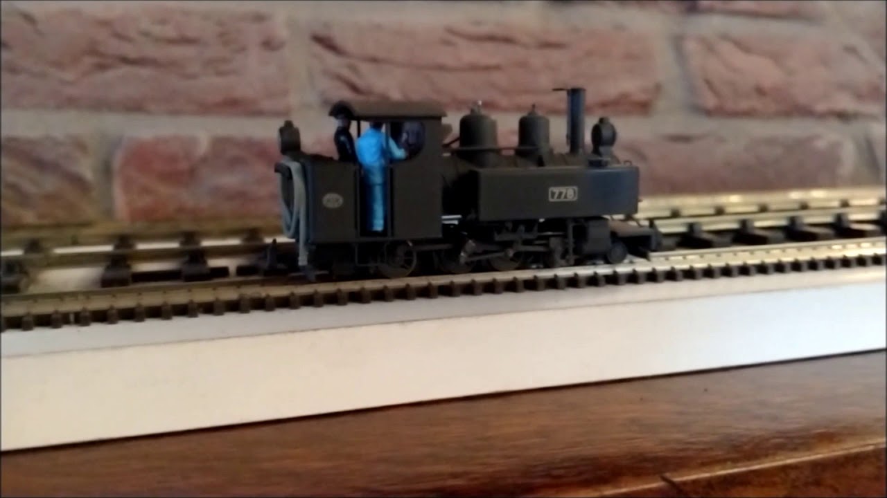 Bachmann 009 Baldwin 4 6 0 NG Steam Loco with ZIMO Sound - YouTube