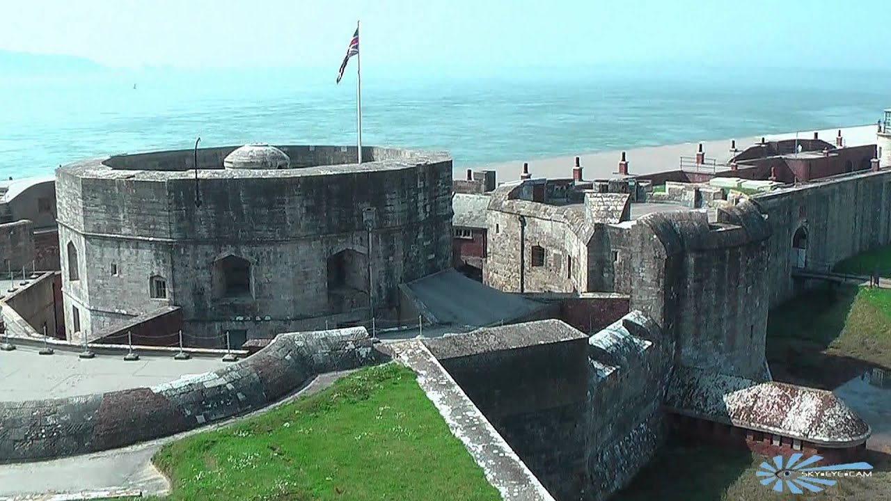 Hurst Castle at Keyhaven - YouTube