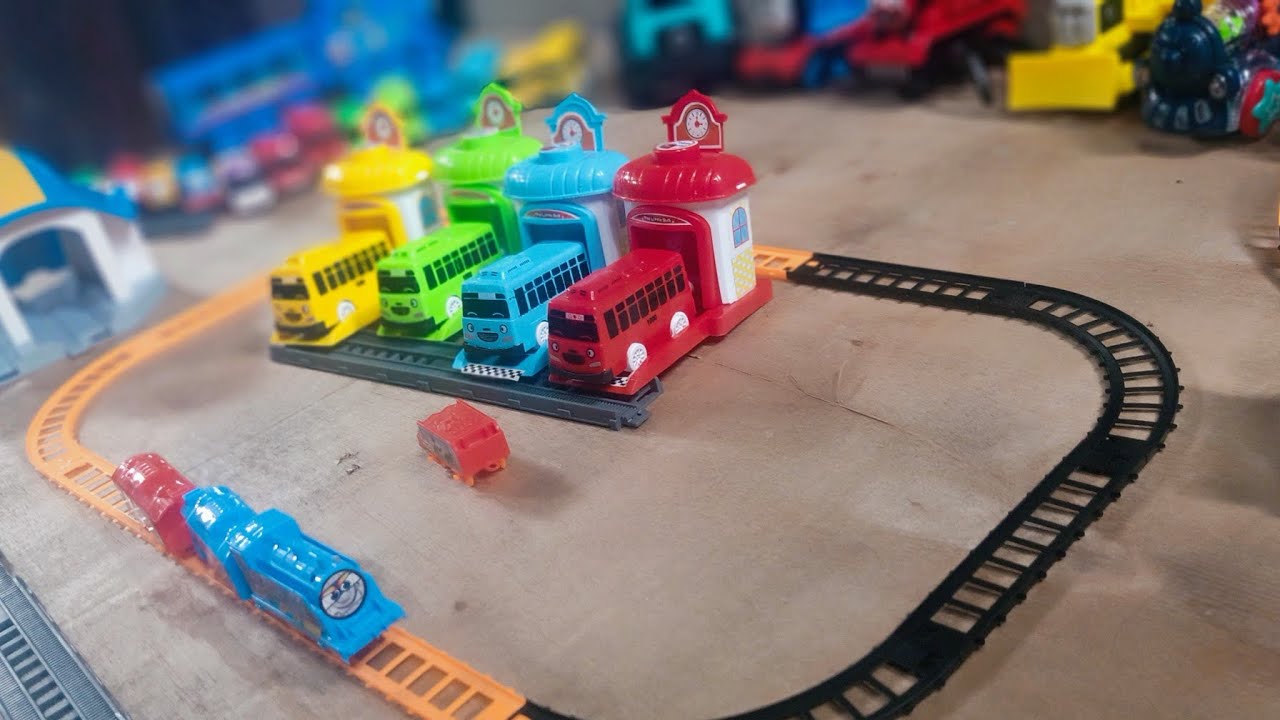 Bermain kereta api Thomas biru #thomasandfriends #keretaapi # ...