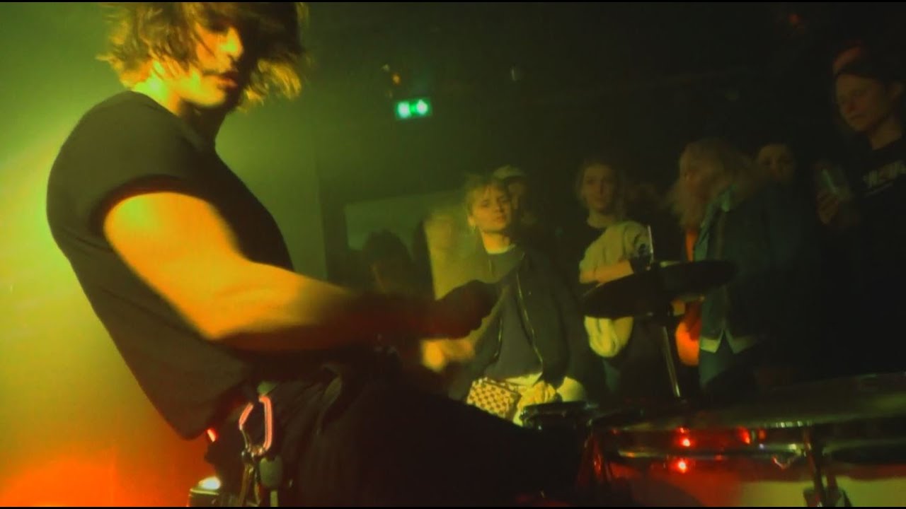 LANDROSE // Live at La Gare XP (PARIS) 1/2 - YouTube