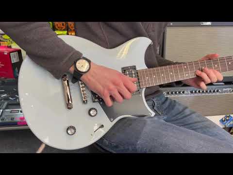 Yamaha Revstar RS320 in Ice Blue Demo at Music World Ipswich! - YouTube
