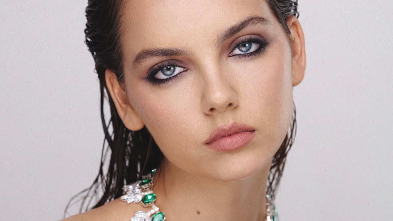 Makeup Tips And Tricks For Blue Eyes