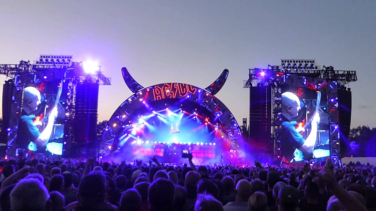 Hells Bells - AC/DC - Rock or Burst World Tour Roskilde, Denmark 2015 ...