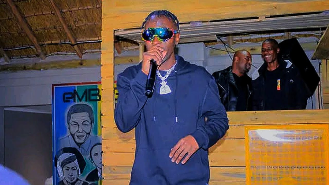 Hypher_sa | Performance @eMbiteni - YouTube