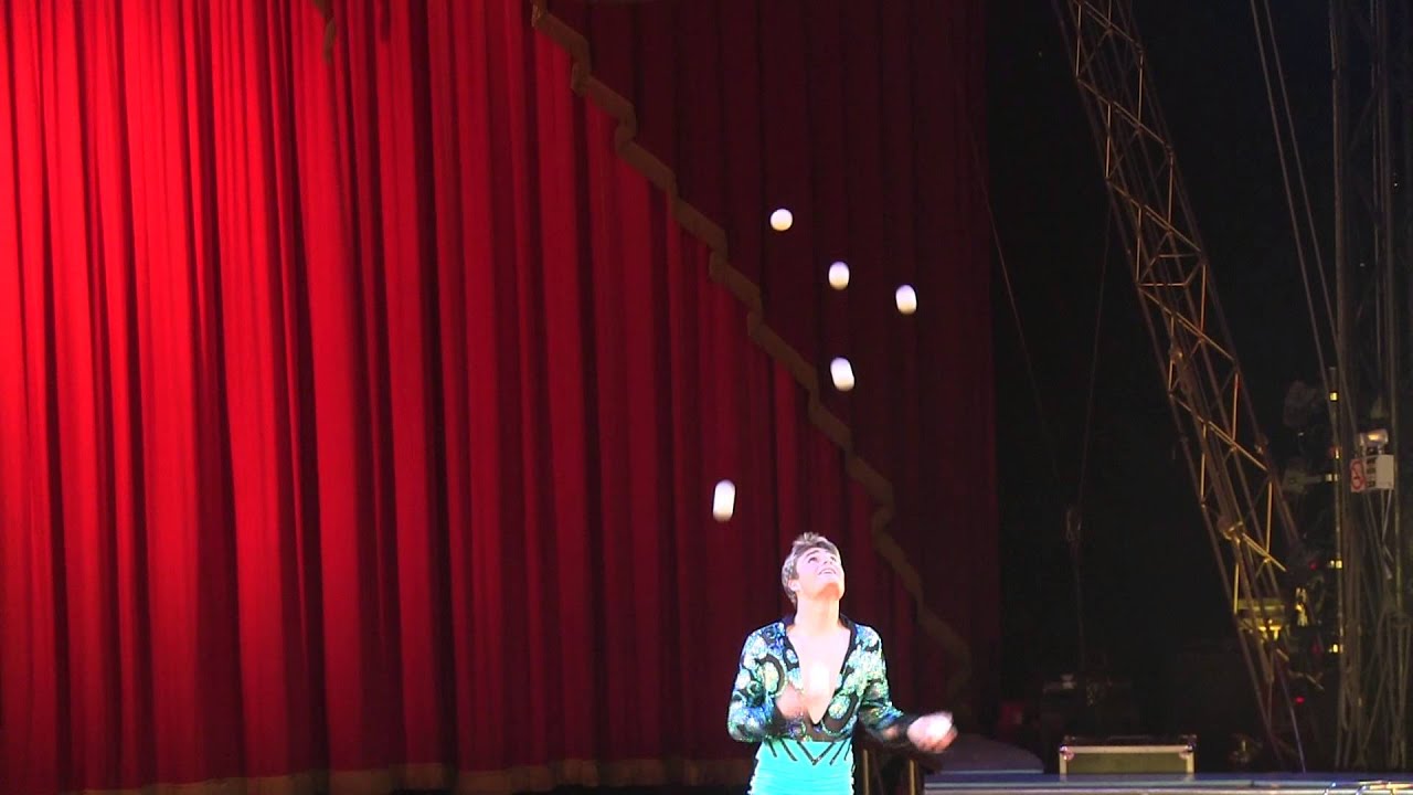 Circus Vargas 2013 Master Juggler - YouTube