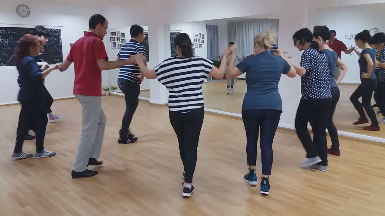 Dans popular romanesc Dance Today studio - YouTube